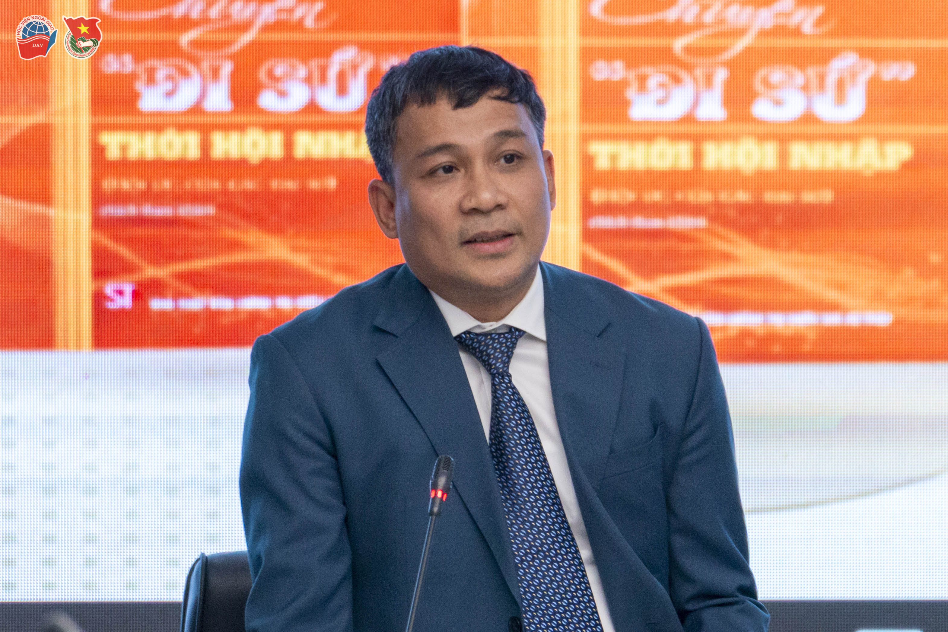 Lễ ra mắt cuốn sách “Đi sứ thời hội nhập” và gặp mặt giao lưu với các ...