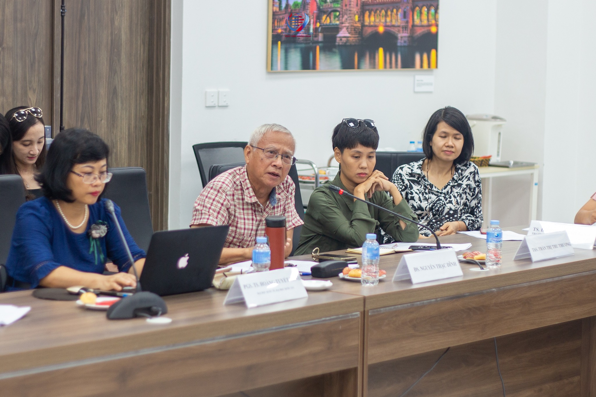 DAV Alumni's Contribution to Training Programs - Diplomatic Academy of ...