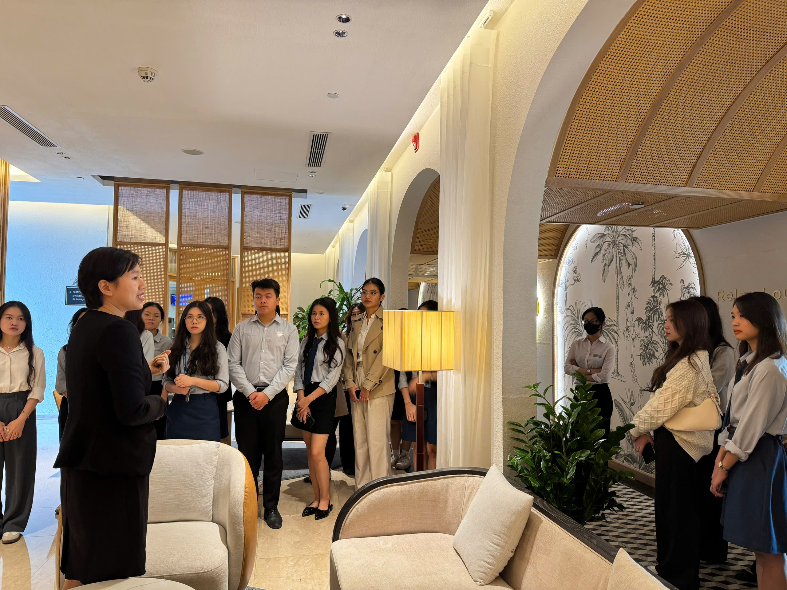 Hotel Tour program at Sheraton Hanoi West Hotel and an introduction to ...